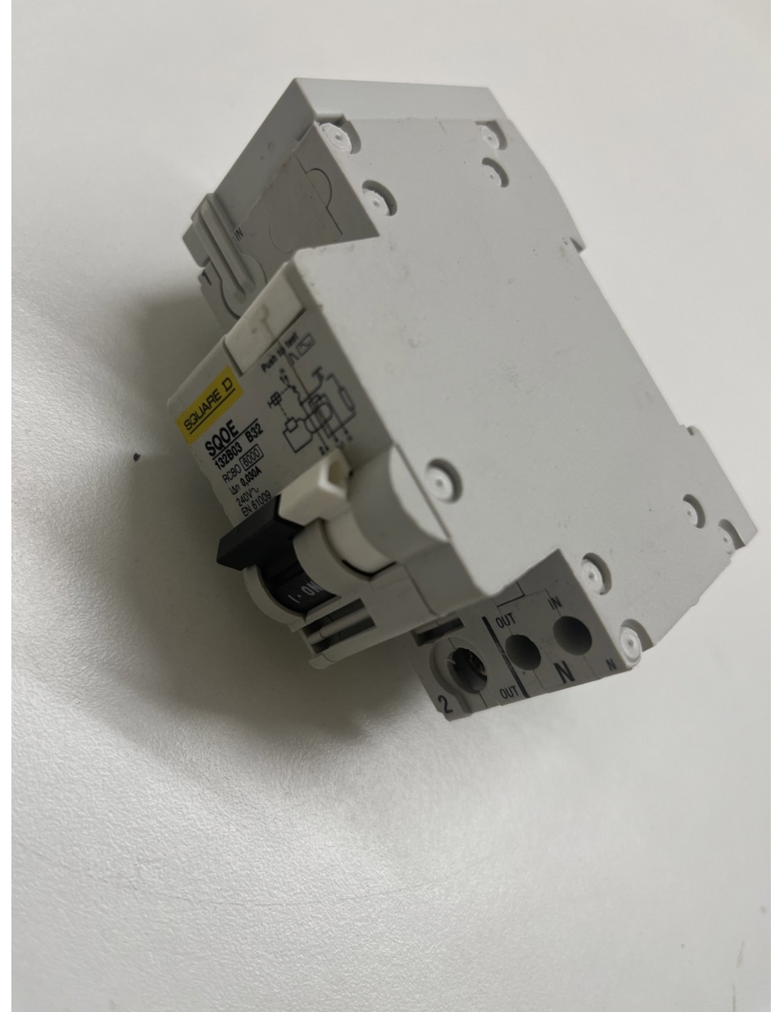 Square D SQOE 132B03 2 pole B32amp RCBO