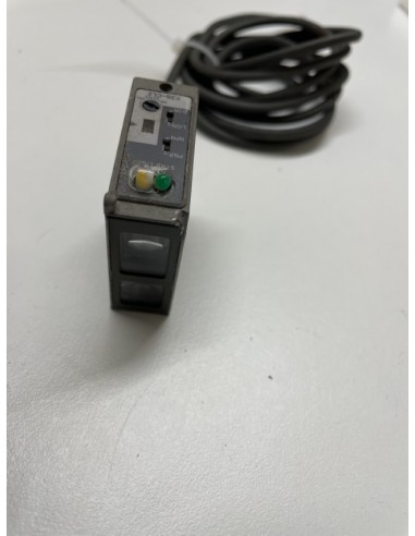 Omron E3S-CL2 Photoelectric distance sensor